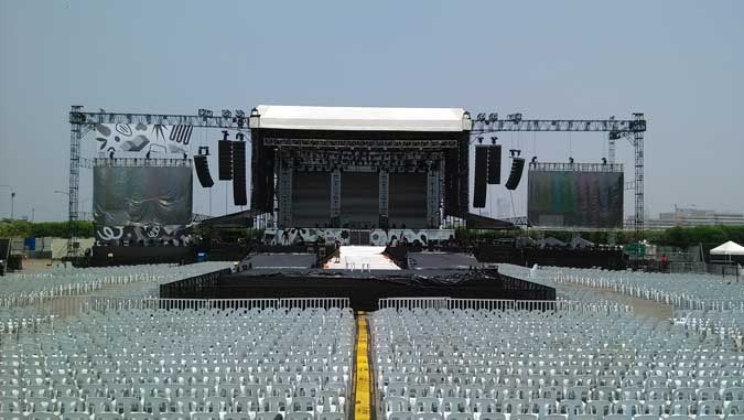 One Direction Electrifies Manila’s SM Mall of Asia Open Grounds With ...