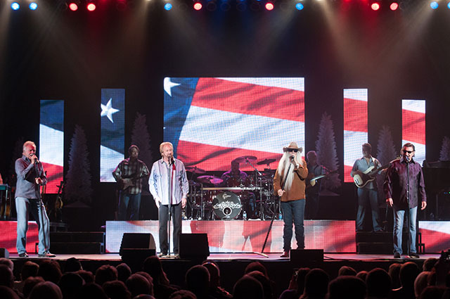 PixelFLEX brings new energy on tour with The Oak Ridge Boys