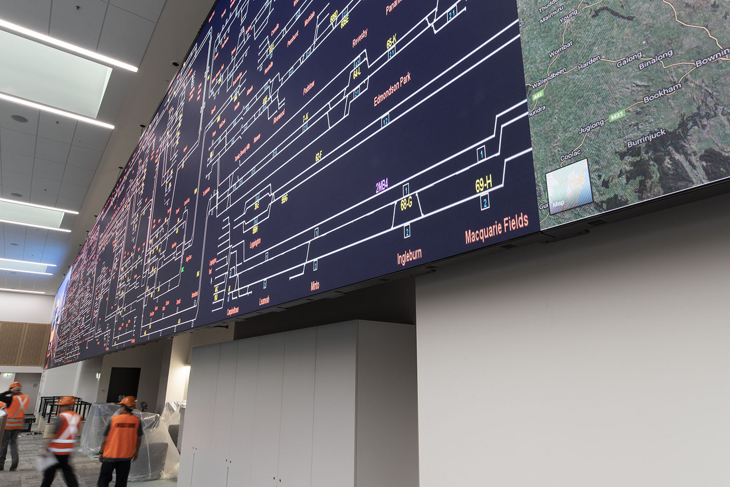 World’s largest command and control LED display installed in new Sydney ...