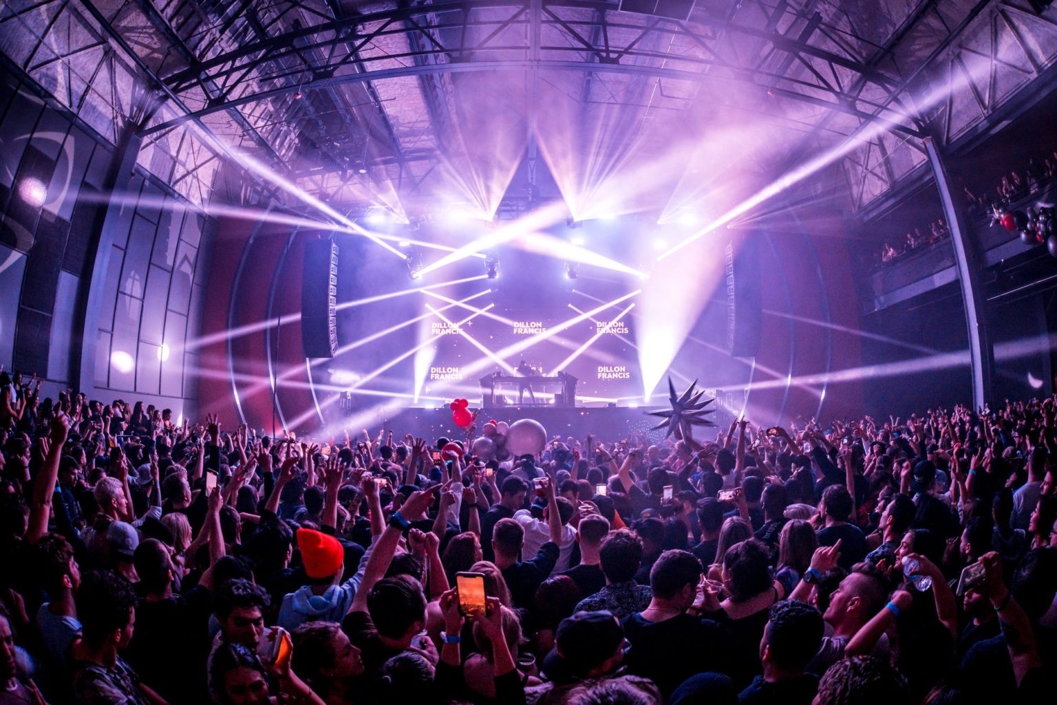 Radius Chicago installs d&b KSL loudspeaker system. - Sound & Video ...