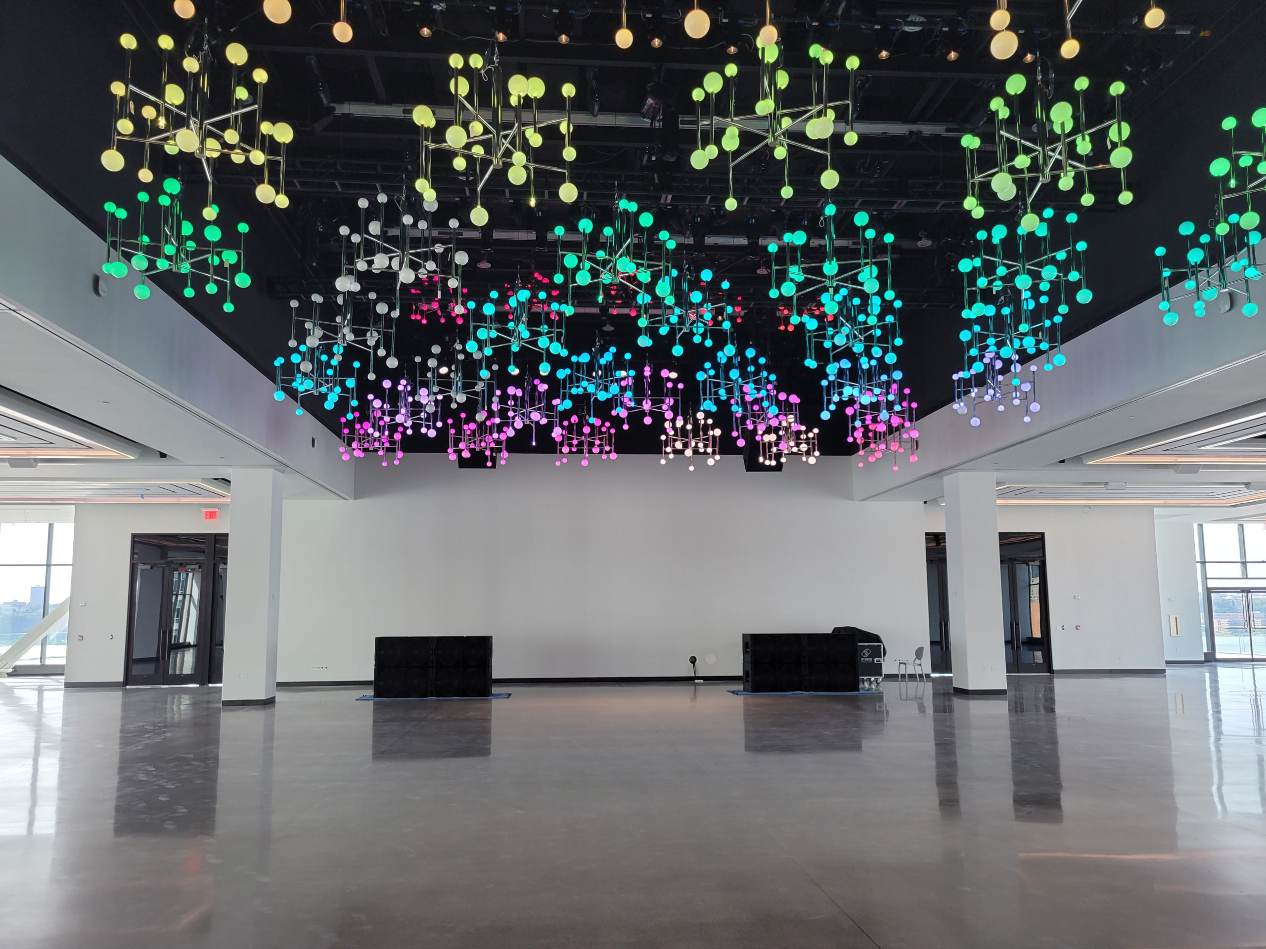 MLA and CDD-LIVE 8 dominate The Glasshouse - Sound & Video Contractor