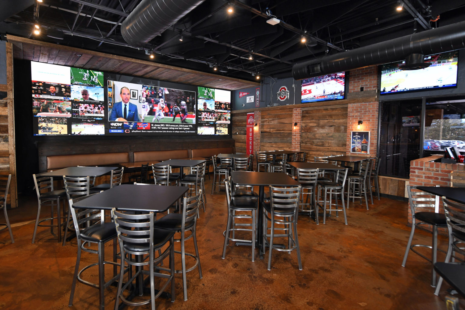 Large Array of Planar Display Technologies Create Lively Viewing ...