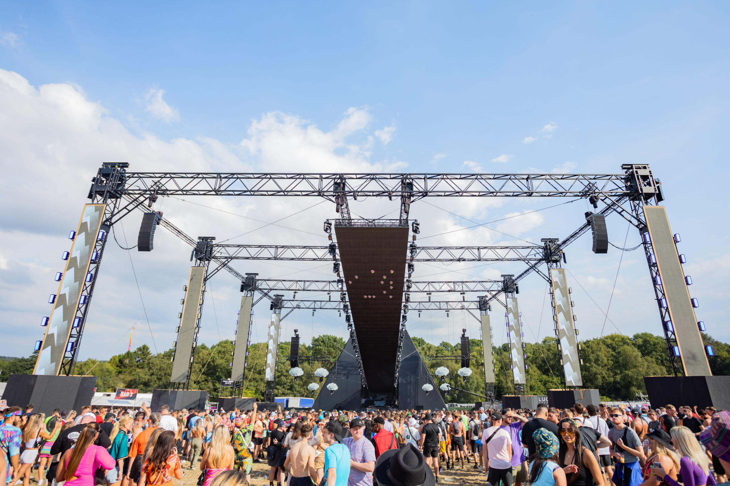 Creamfields’ concept stage a big success for Solotech and Martin Audio ...