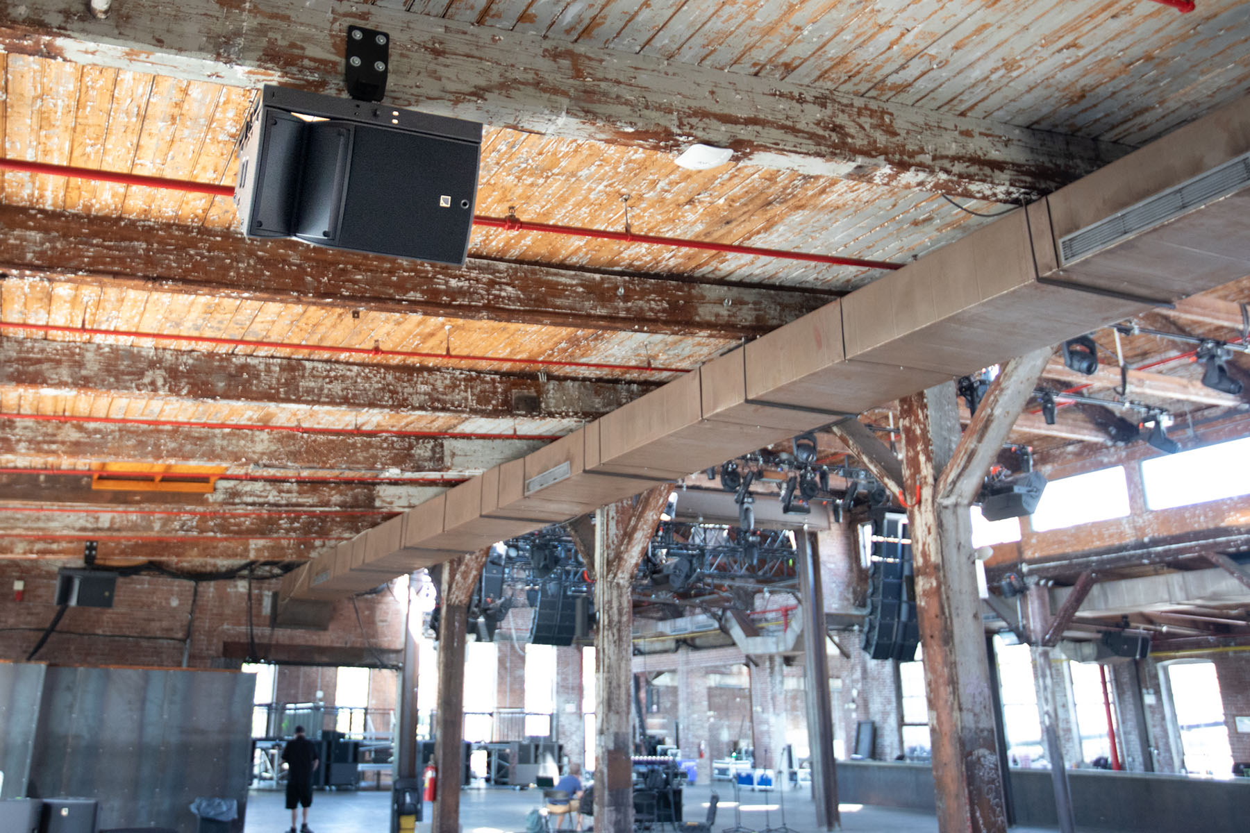 L-Acoustics Delivers Knockout Concert Sound at Knockdown Center - Sound ...