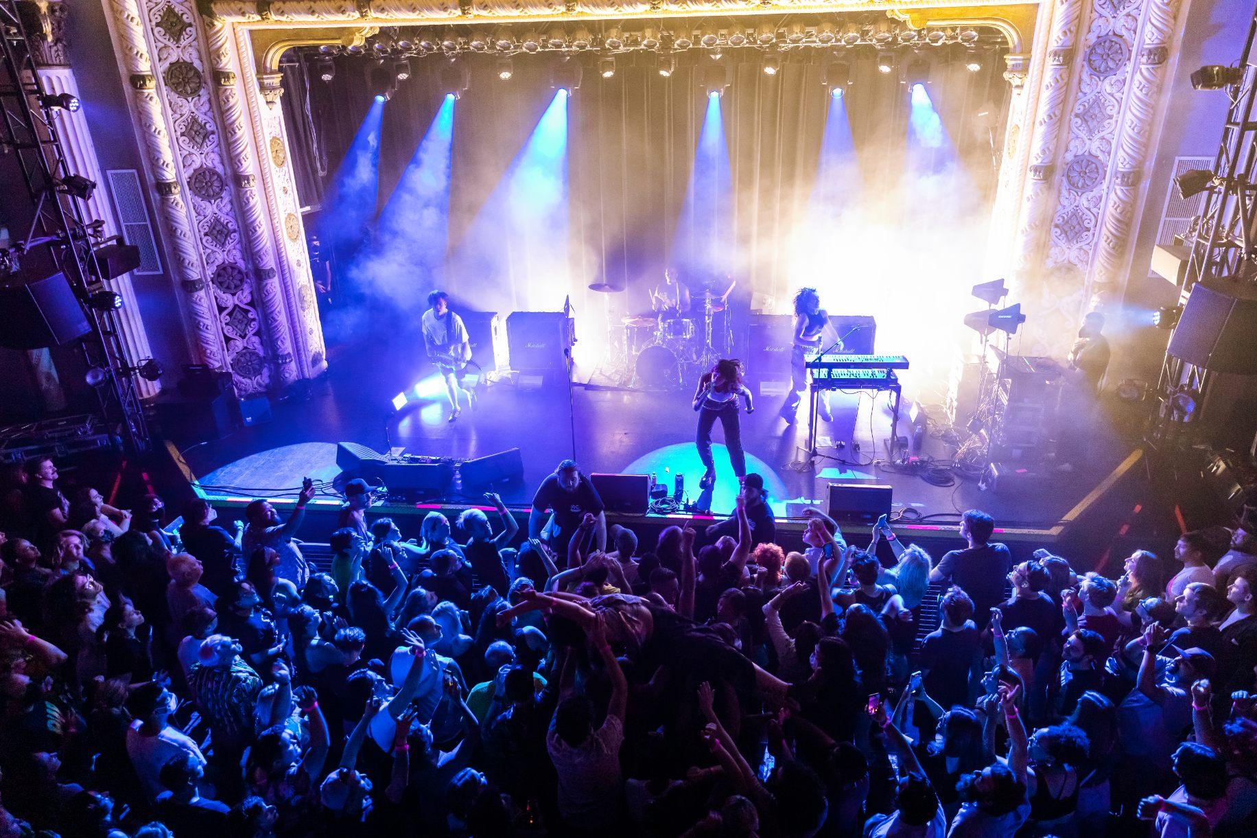 Case Study: Metro, IL - Sound & Video Contractor