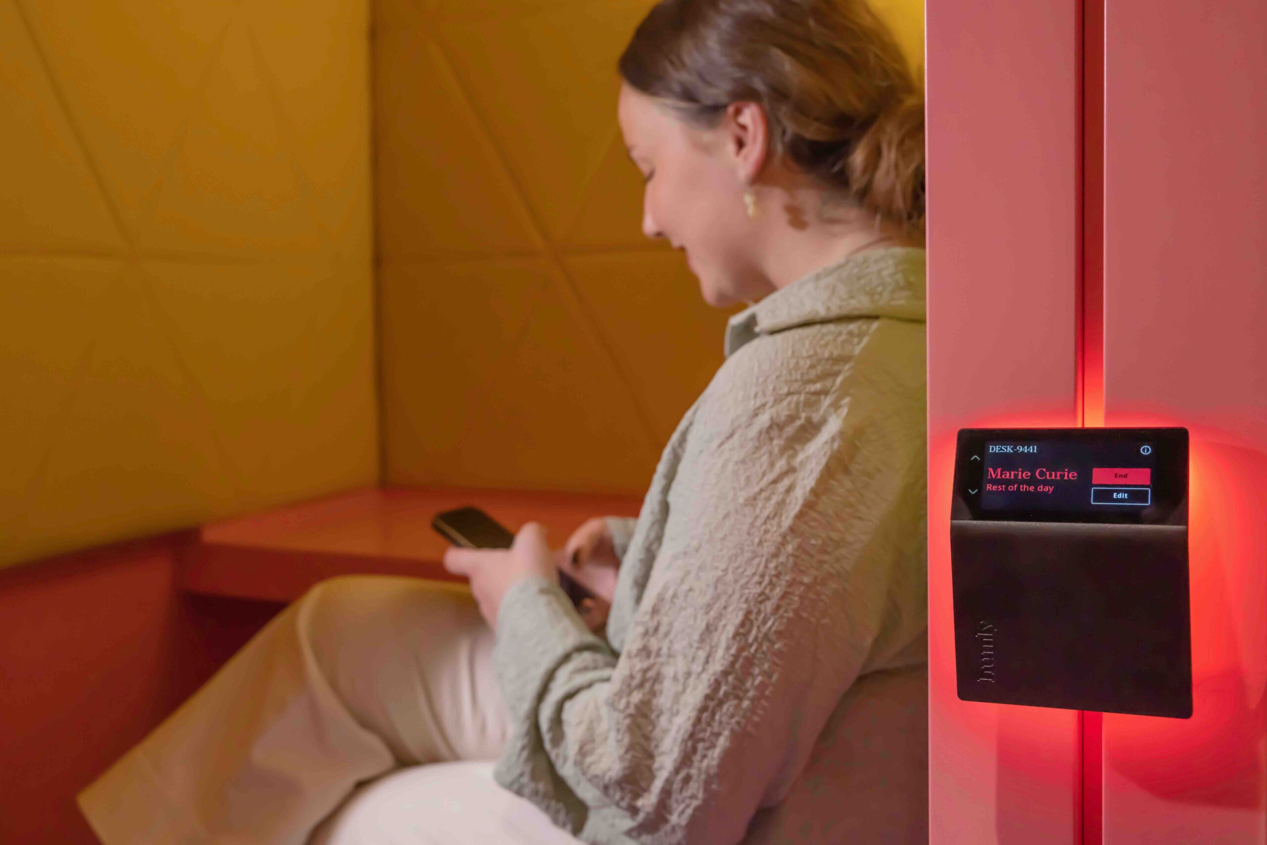 Humly Debuts Appspace Integration at ISE 2024 - Sound & Video Contractor