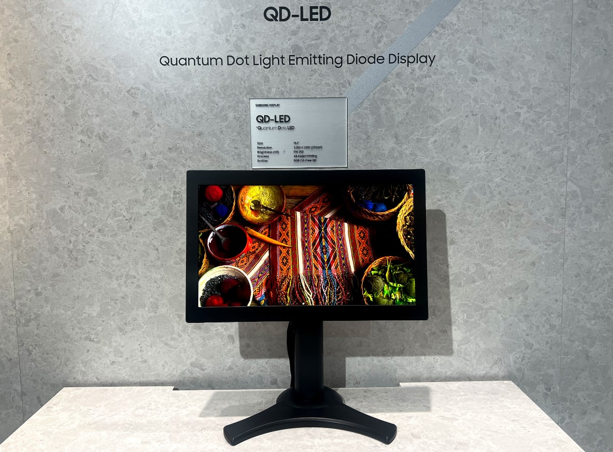 Samsung reveals its first ever QD-LED quantum dot display - Sound ...