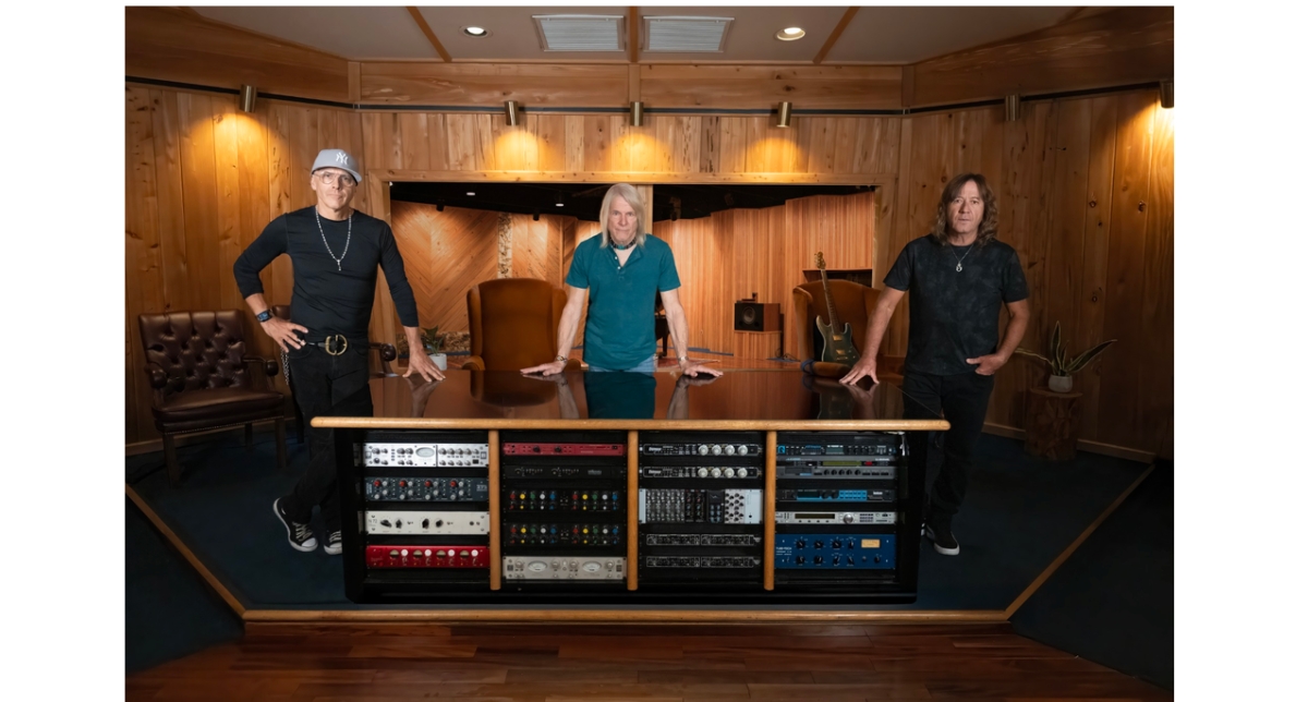 Drummer Van Romaine Tracks New Steve Morse Band Album Triangulation ...