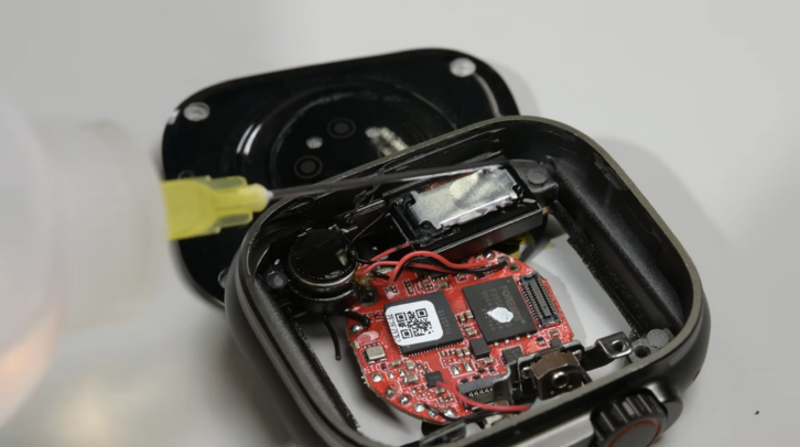 WATCH: Teardown of counterfeit Apple devices - Sound & Video Contractor